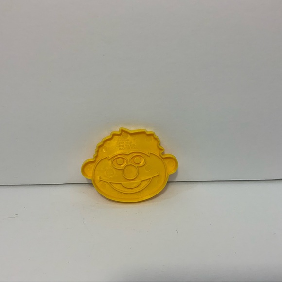 Sesame Street | Kitchen | Vintage Wilton 996 Sesame Street Ernie Face ...
